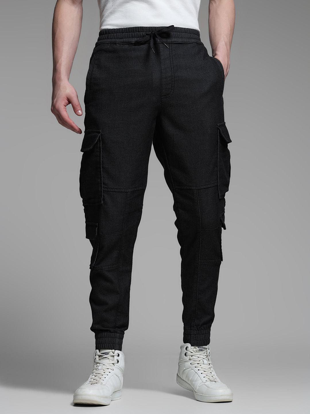 Buy Stylish Cargo Pants For Men Online | JACK&JONES